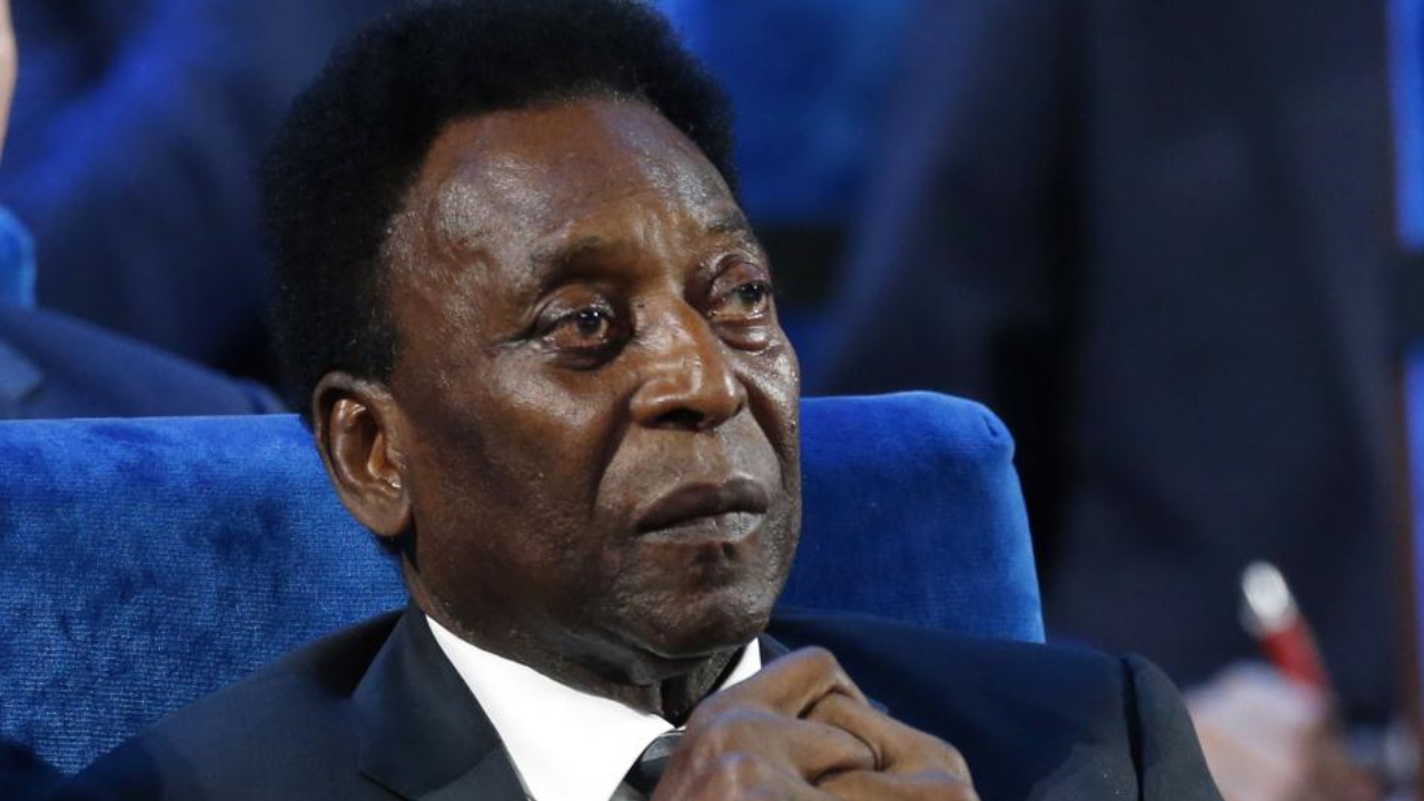 Rookie card of Pele becomes soccer’s first $1 million card - 93Q Country