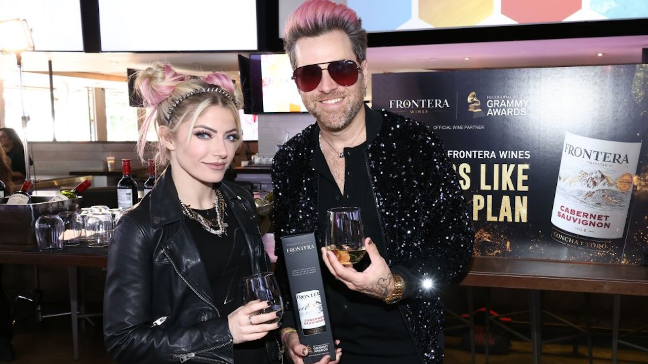WWE star Alexa Bliss, singer Ryan Cabrera expecting first child - 93Q ...